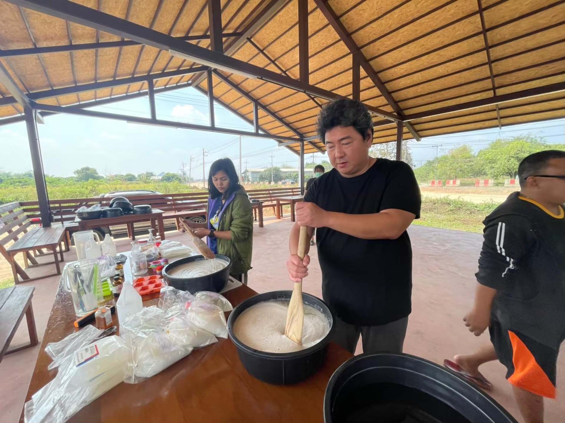 การทำยาสระผม - Long-na